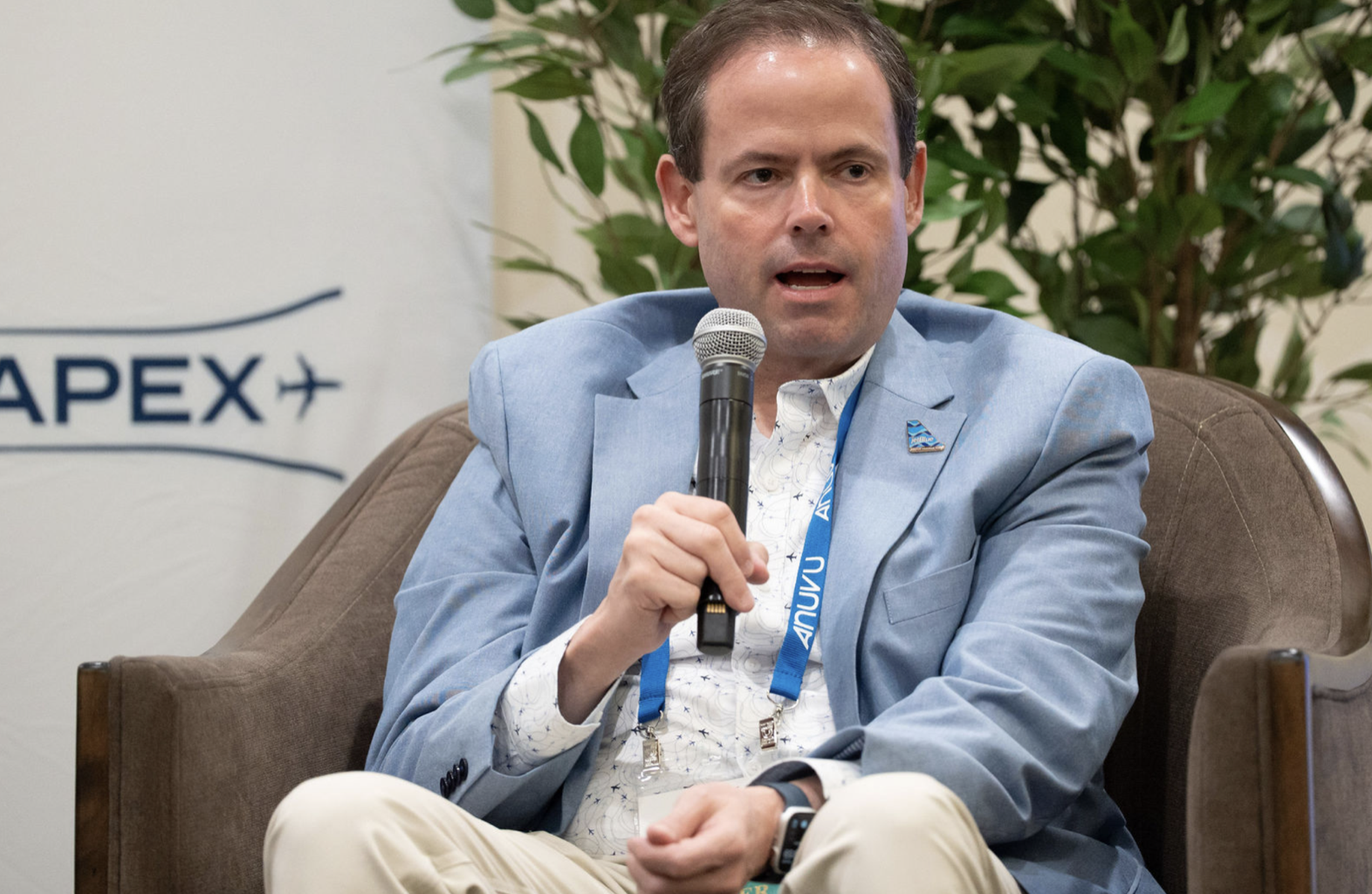 Experts Chart a Multi-Orbit Future for Inflight Connectivity at APEX TECH 2025 — Frequent Flyer